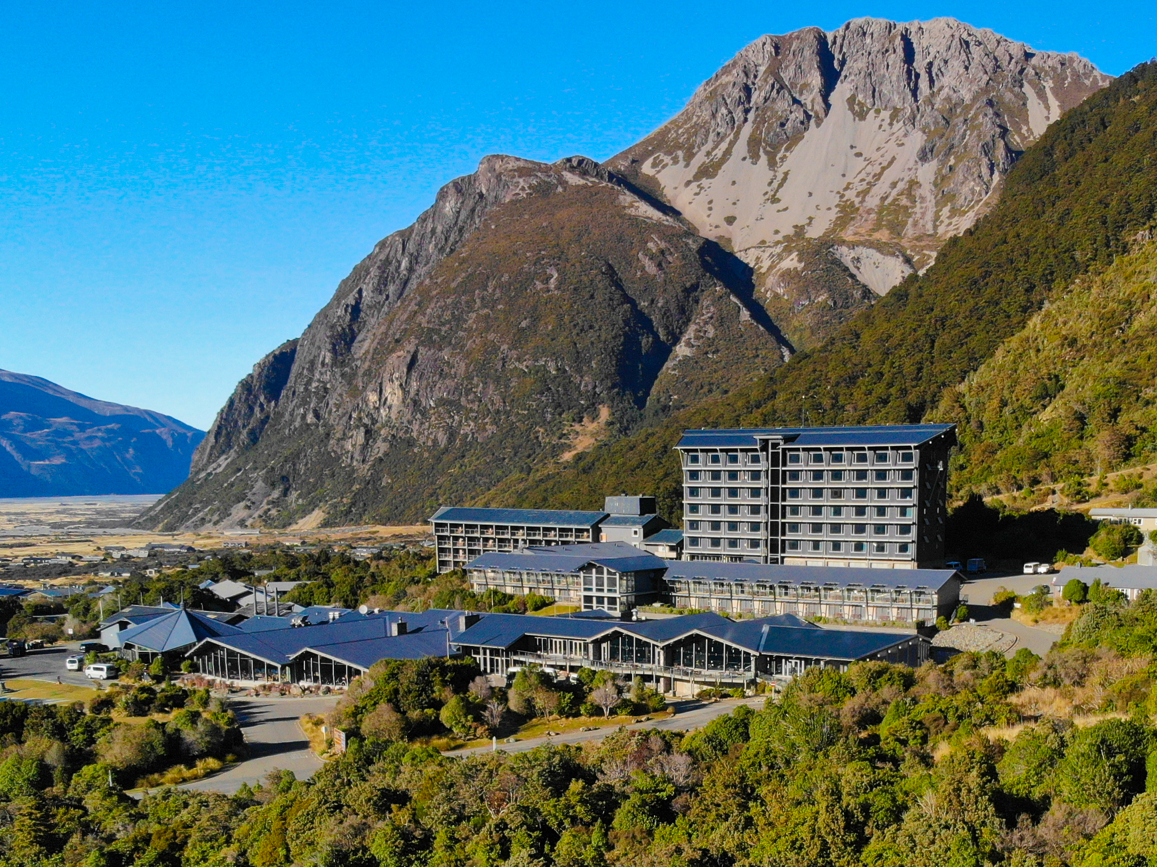 Aoraki/Mount Cook Alpine Village | Hermitage Hotel